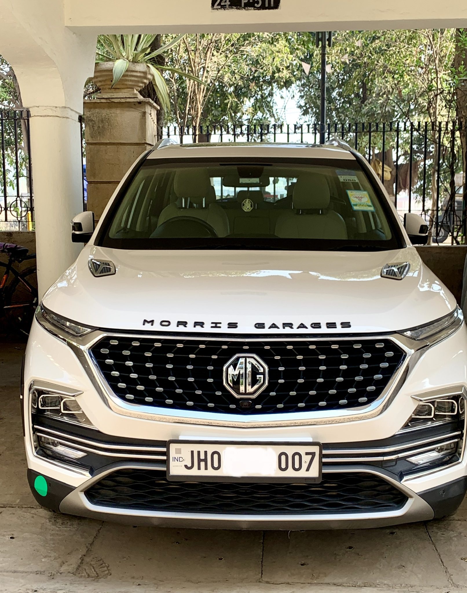 MG Cars Pros and Cons